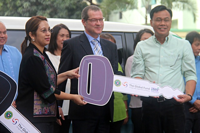 The Global Fund donates to DOH’s Tuberculosis Control Program | GMA ...