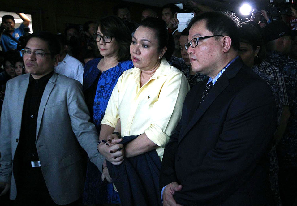 AMLC investigator details money trail from Napoles to lawmakers | GMA ...