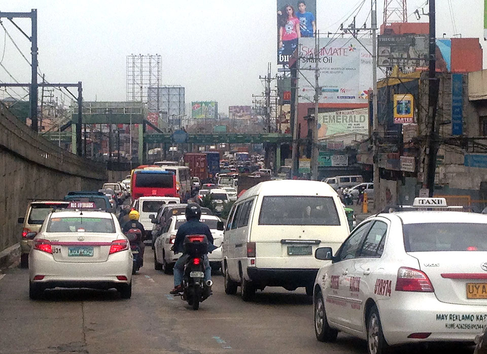 PNoy orders PNP: Fix EDSA traffic | GMA News Online