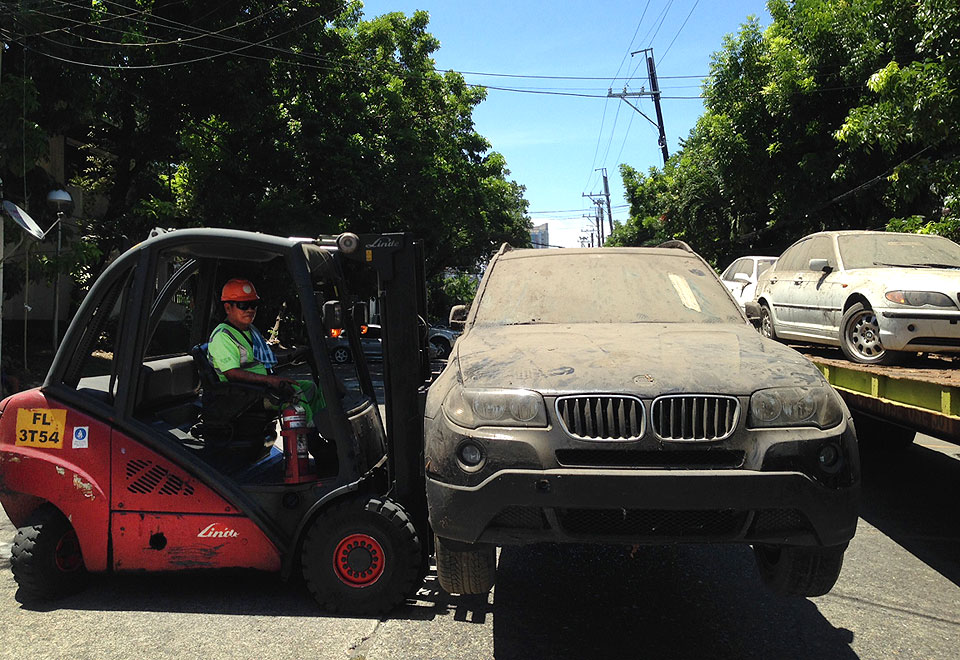 Lawmaker seeks probe on smuggling of luxury cars in Batangas port | GMA ...