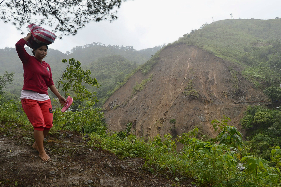 NDRRMC: 17 dead, 14 missing in Typhoon Ineng’s wake | GMA News Online