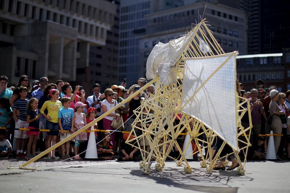 LOOK: Wind-powered ‘Strandbeests’ strut through Boston at start of US ...