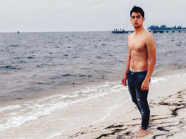 Derrick Monasterio, certified Kapuso Hunk na | GMA News Online