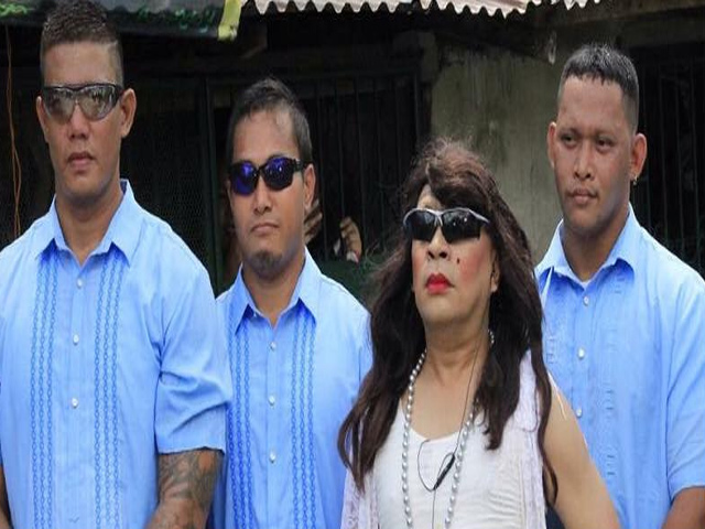 Netizens, nakisimpatiya kina Rogelio, Rogelio, Rogelio sa pagpaparusa ...