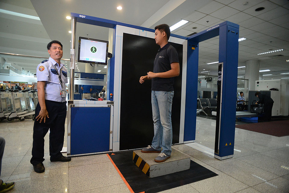 PHL only has one immigration officer for 1,300 foreigners | GMA News Online