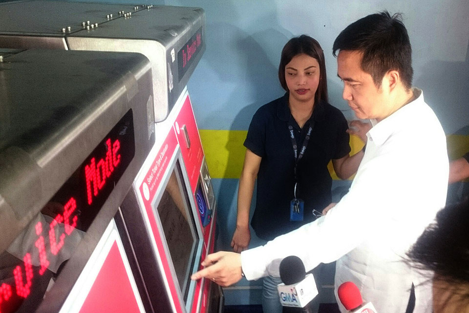 Abaya stays as DOTC secretary – PNoy | GMA News Online