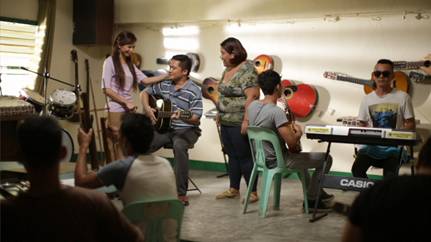 Dalawang bulag na pinagtagpo ng musika, tampok sa 'Wagas' | GMA News Online