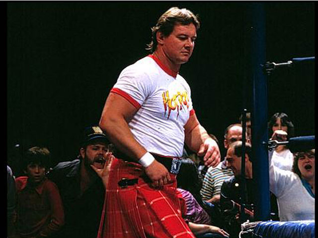 Wrestling Superstar Rowdy Roddy Piper Dies From Cardiac Arrest Gma News Online