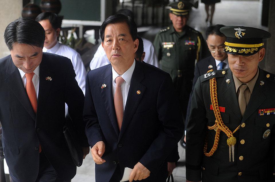 South Korea calls for resolution of South China Sea dispute ...