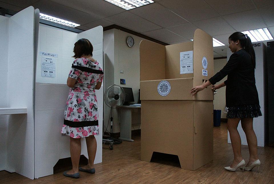 Comelec offices to accept applicants for registration on Friday | GMA ...
