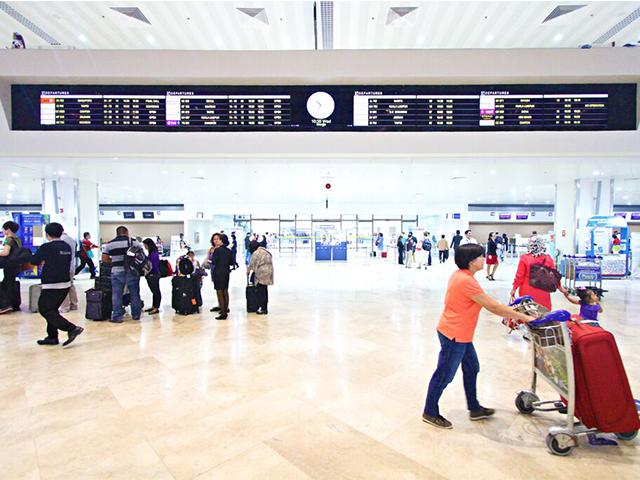 OFW finally home after 20 years in Kuwaiti jail | GMA News Online