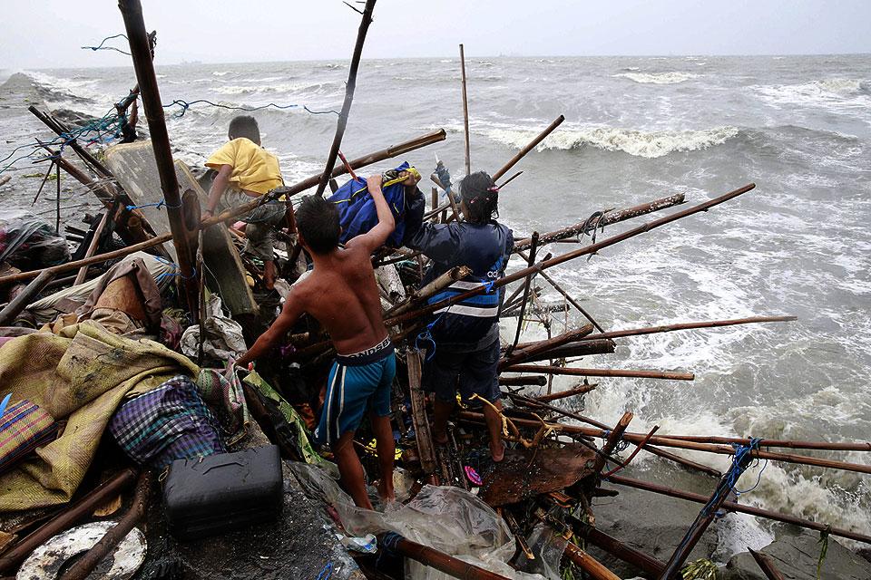 2 dead, more than 20,000 affected as Lando lashes Luzon | GMA News Online