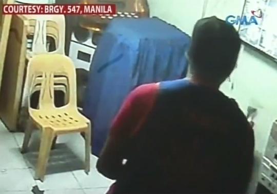 WATCH: Upuan, pinagalaw ng multo? | GMA News Online