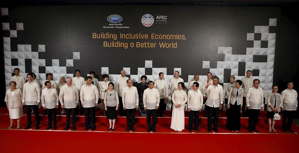 PNoy toasts to inclusive growth in APEC dinner | GMA News Online
