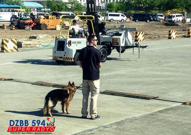 Tight security at NAIA ahead of Obama's arrival | GMA News Online