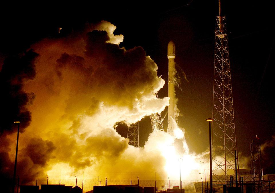 SpaceX readies second launch using recycled rocket, spaceship | GMA ...