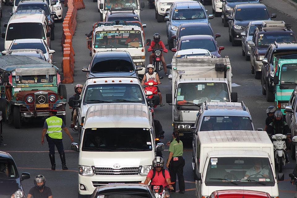 PNP-HPG tells TNVCs to inspect 'suspicious packages' | GMA News Online