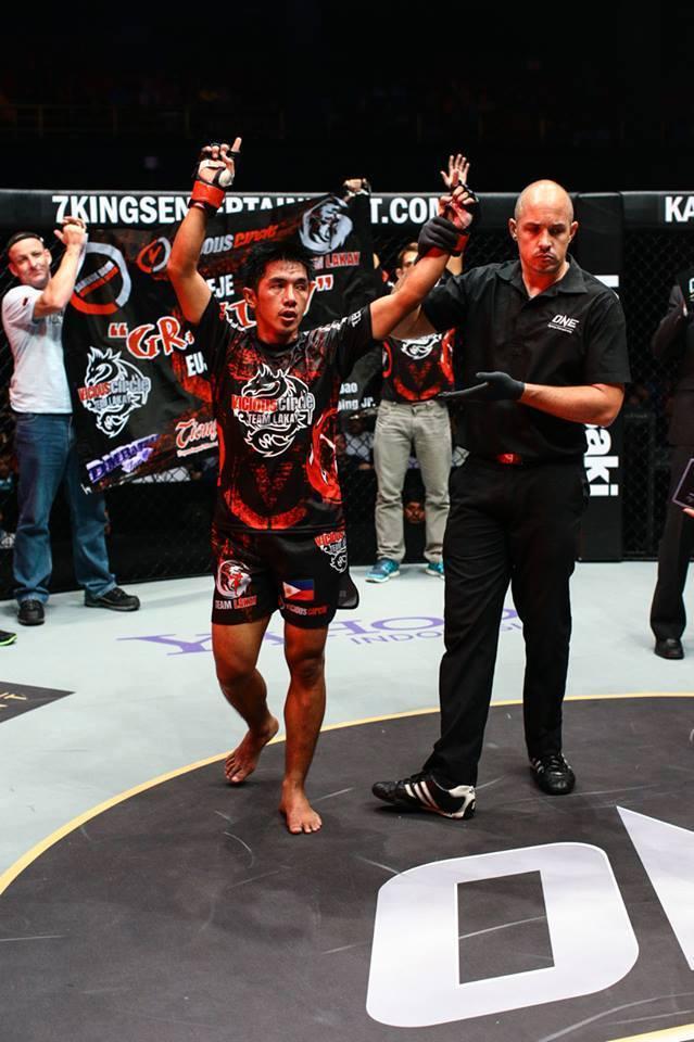 Pinoy MMA fighter Geje Eustaquio wins big in Malaysia | GMA News Online