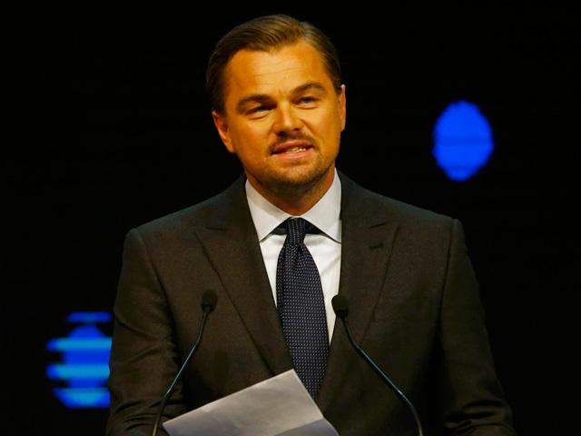 DiCaprio returns Brando Oscar as part of Malaysian laundering probe ...