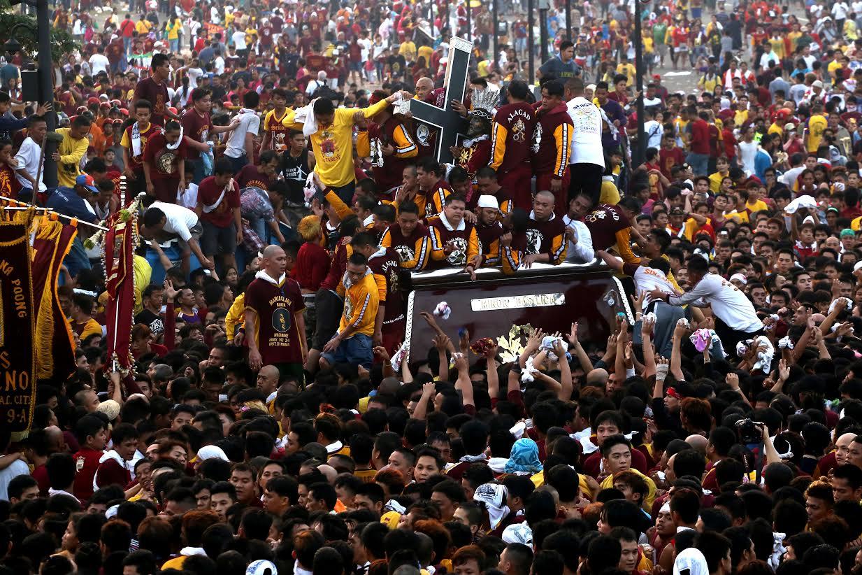 1.5 million join start of Black Nazarene procession | GMA News Online