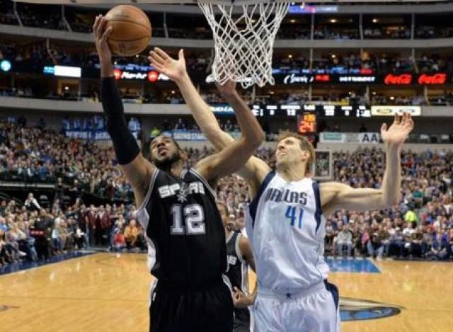 Spurs embarrass Mavericks in Dallas