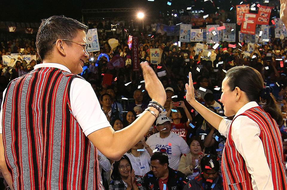 Grace, Chiz in Baguio sortie | Photos | GMA News Online