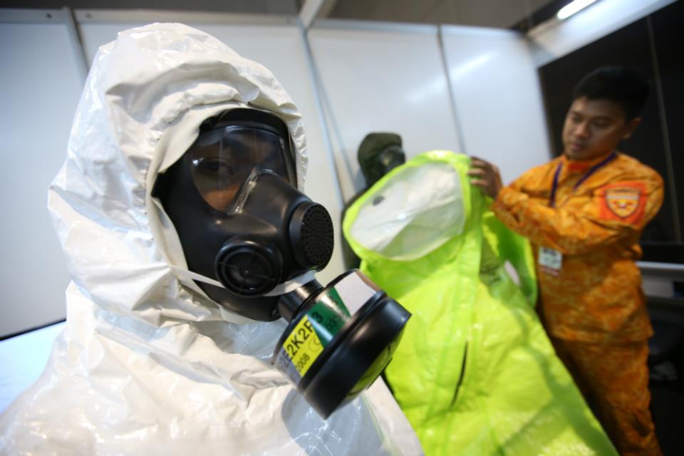 BFP demonstrates safety gear | Photos | GMA News Online