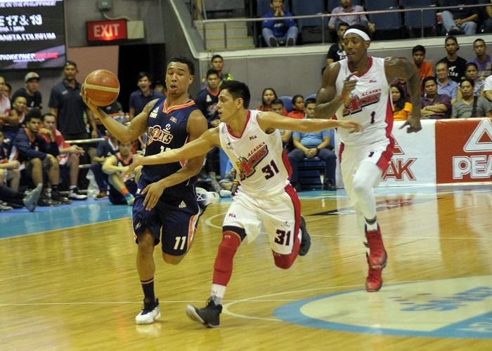 Jazul hits 18 as Meralco bows to Alaska | GMA News Online