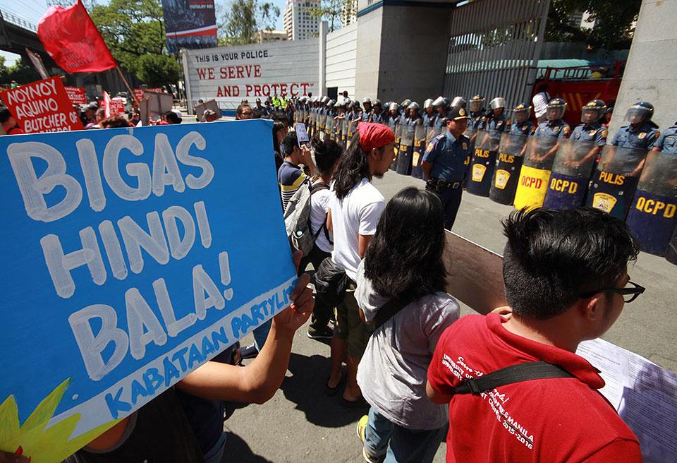 Militants condemn PNP for violent dispersal of farmers in Kidapawan ...