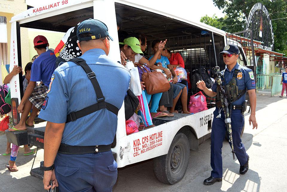 Kidapawan court defers arraignment of farmers in violent dispersal —PAO ...