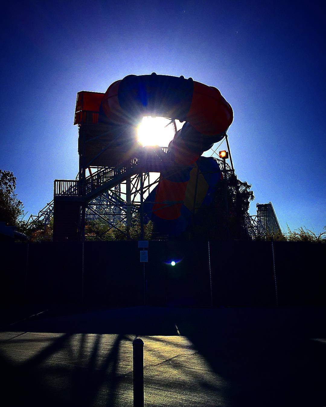 Six Flags Entertainment seeks to open Saudi theme parks | GMA News Online