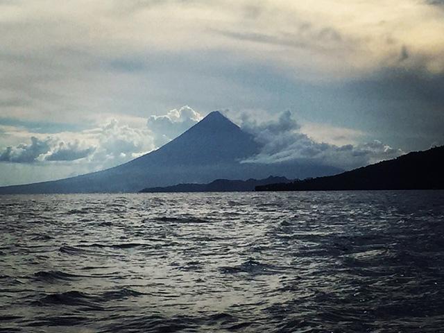 PHIVOLCS warns of potential lahar on Mayon river channels | GMA News Online