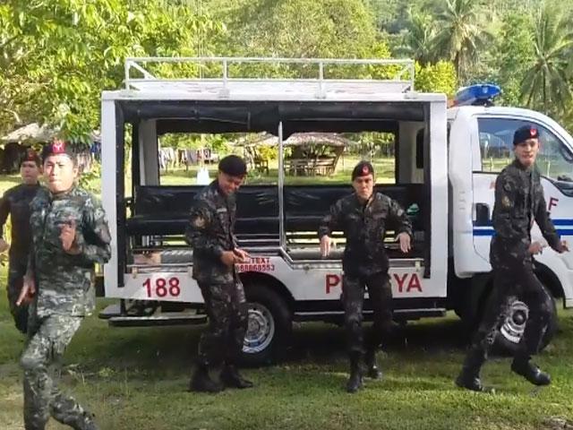 Philippines' elite policemen take the #RunningManChallenge | GMA News ...