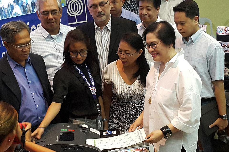 PPCRV: No extension of voting past 5 p.m. | GMA News Online