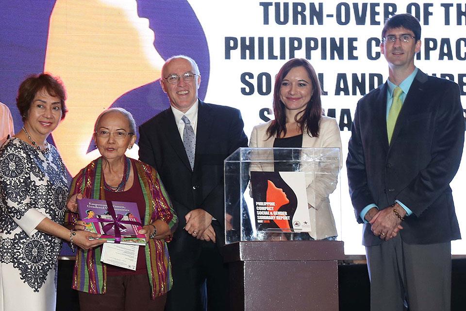 Duterte to US aid agency: Eat your money! | GMA News Online