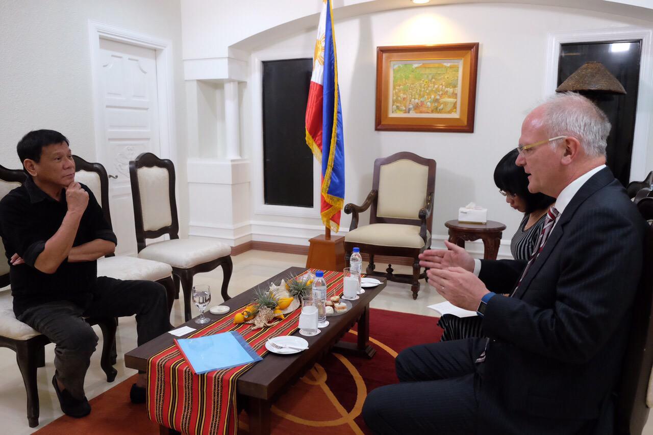 Duterte meets diplomats from EU, Spain, Pakistan | GMA News Online