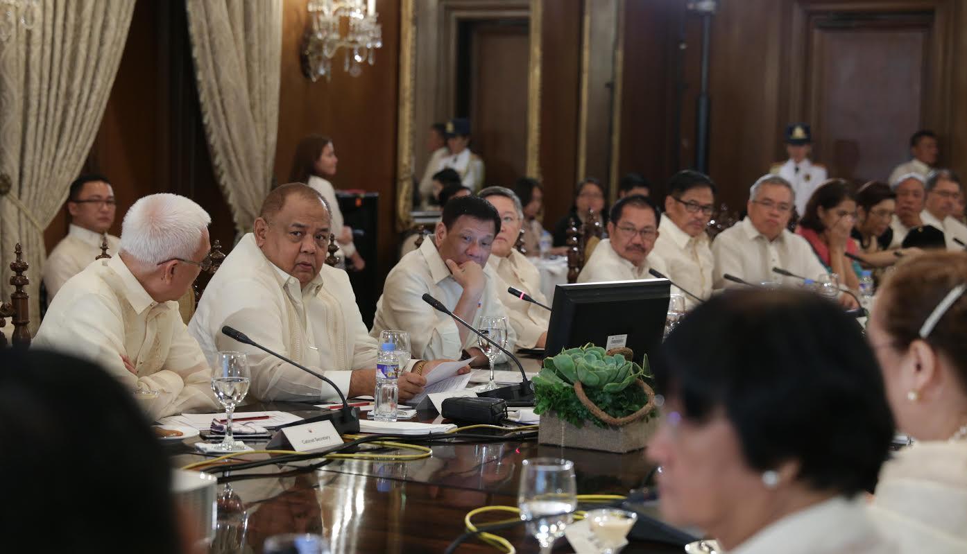 Duterte tells Cabinet in first meeting: Climate change is here | GMA ...