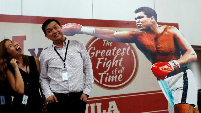 Filipino boxing fans pay tribute to Ali with 'A Thrilla in Manila ...