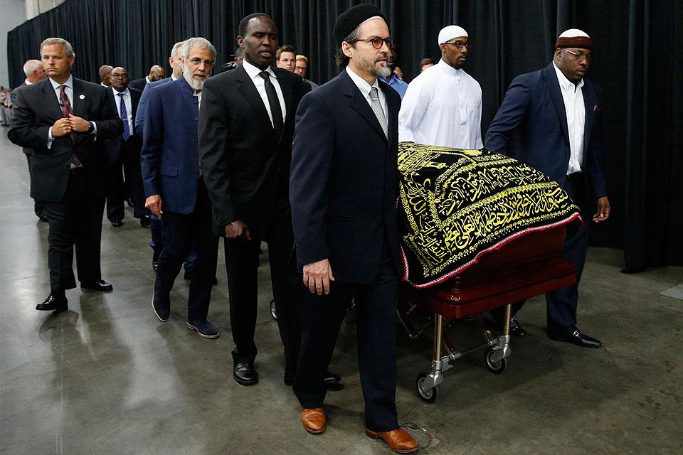 Muhammad Ali laid to rest in Louisville | Photos | GMA News Online