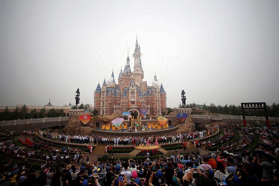 Shanghai Disney Resort opens | Photos | GMA News Online