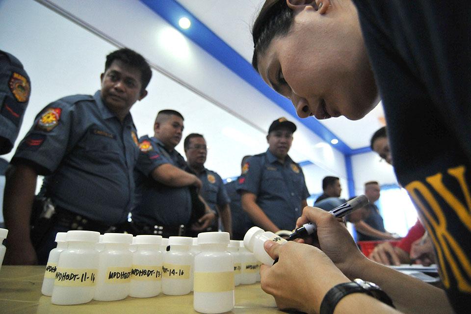 PNP’s anti-narcotics group to unmask ‘ninja cops’ | GMA News Online