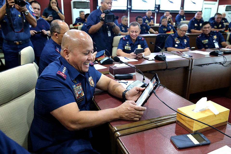 'Bato' launches PNP anti-illegal drugs game app | Photos | GMA News Online