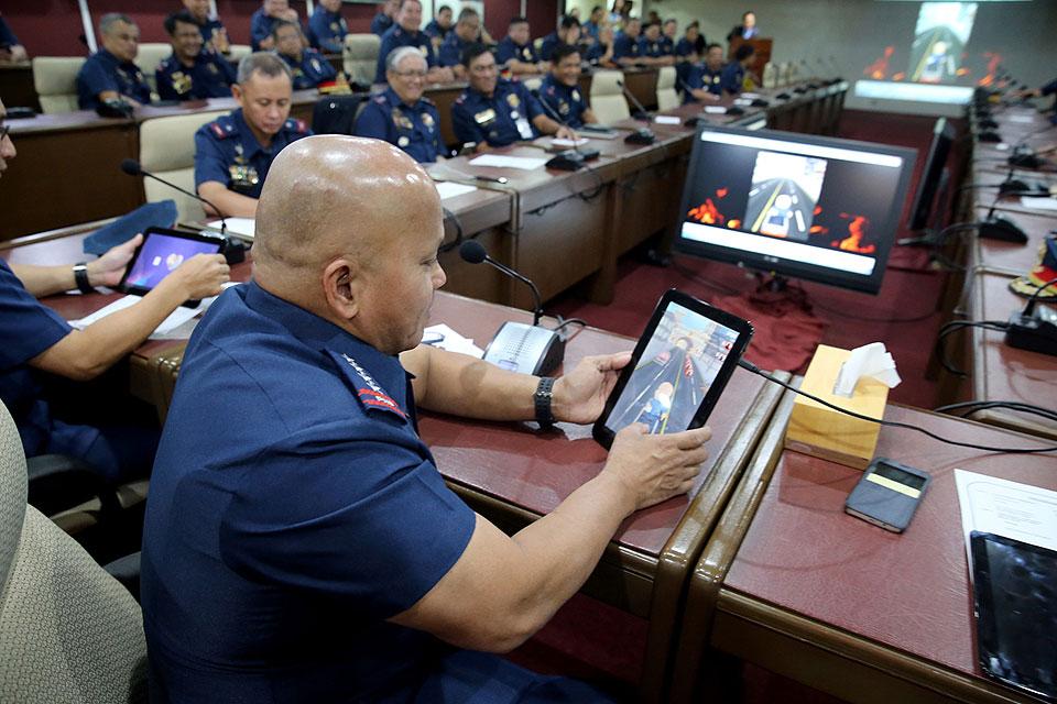 'Bato' launches PNP anti-illegal drugs game app | Photos | GMA News Online