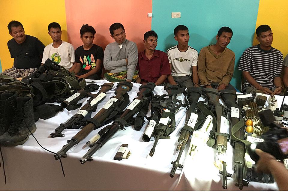 MILF commander killed, 10 arrested in Kudarat drug raid | Photos | GMA ...