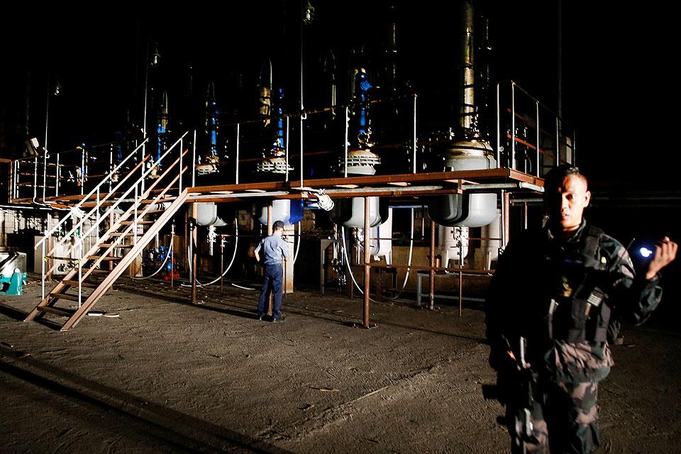 Biggest shabu lab discovered in Pampanga | Photos | GMA News Online