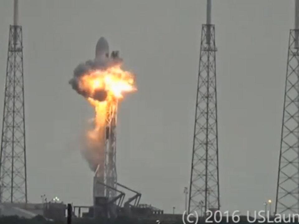 SpaceX launches first rocket since September explosion | GMA News Online