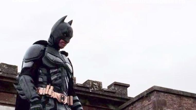 Real-life Batman stands against Clown Attacks | GMA News Online