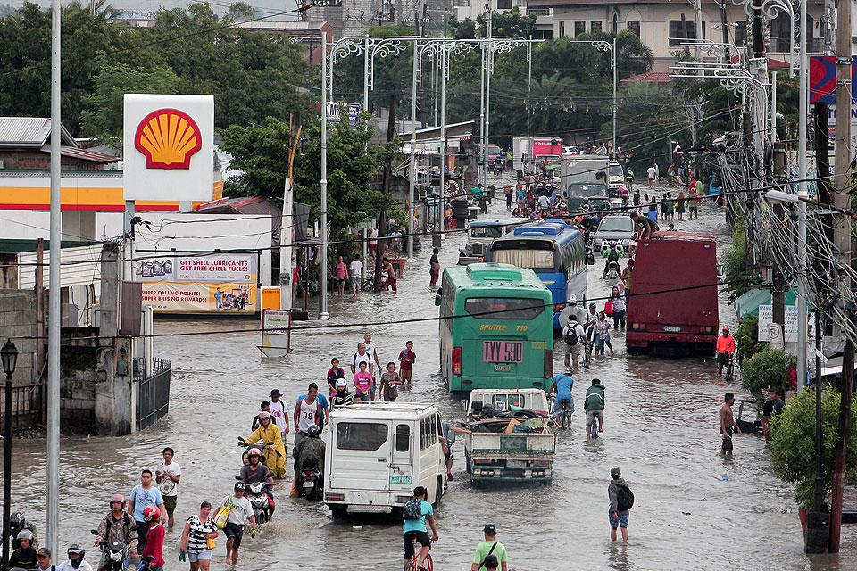 MMDA identifies flood-prone areas in Metro Manila | GMA News Online