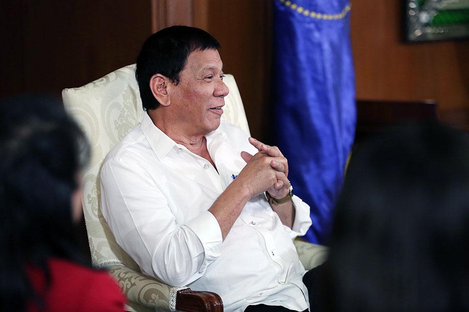Duterte meets with Davao-based judges | Photos | GMA News Online