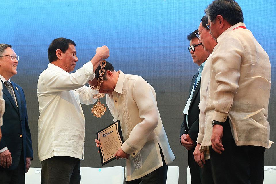 Duterte at 42nd PHL Business Conference | Photos | GMA News Online